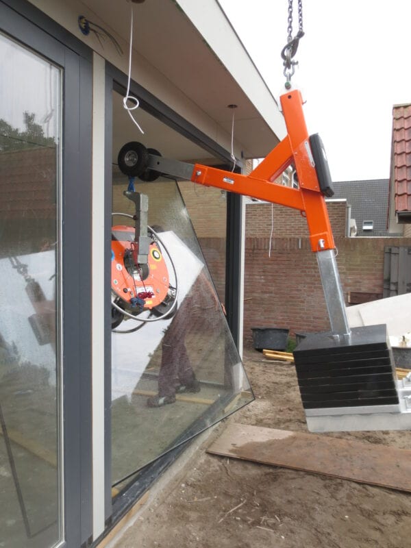 Plaatsen van glas eenvoudig met Viavac Counter Balancer • Glas in Beeld