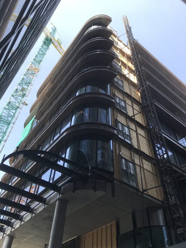 Brandwerend glas: gebogen Contraflam 30 Climaplus Contour • Glas in Beeld